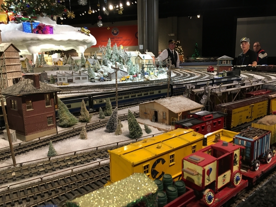 Cincinnati Museum Center: Duke Energy Holiday Trains display taking ...