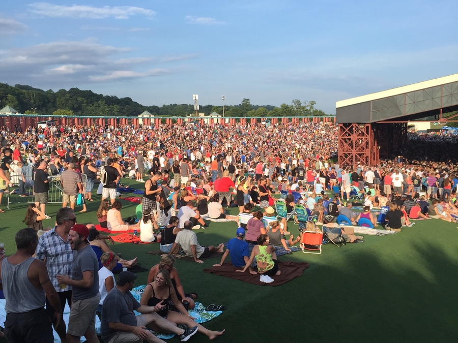 How to avoid a parking headache at Riverbend Music Center - WCPO ...