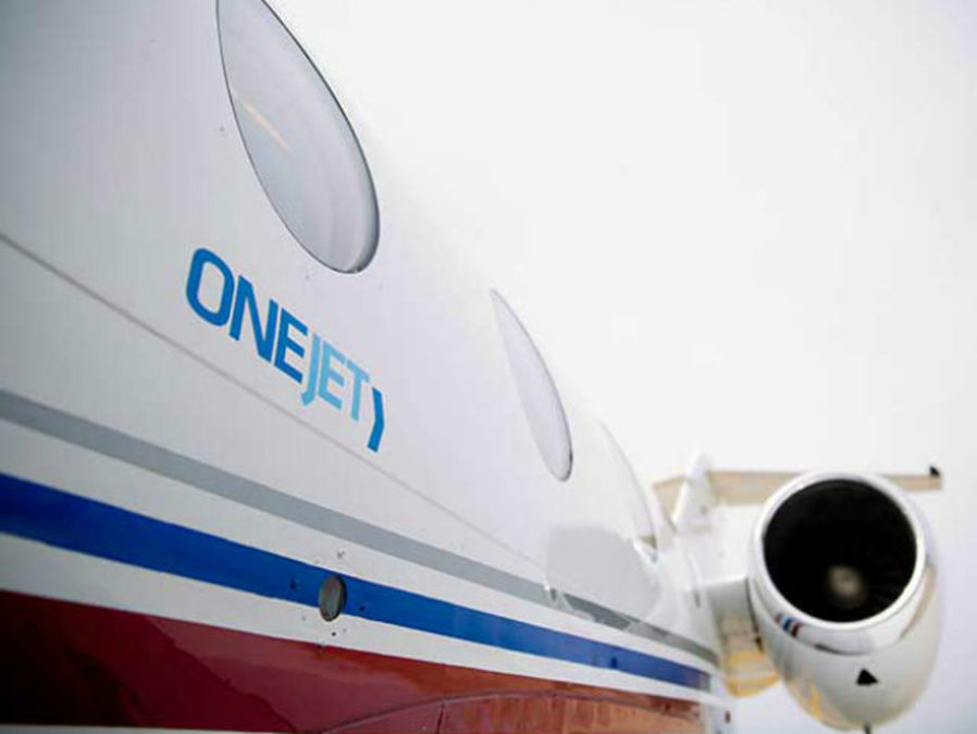 OneJet leans heavily on business travelers as it begins service from ...